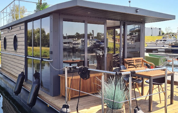 House boat - Kinrooij , Belgium - BLI042 | Novasol